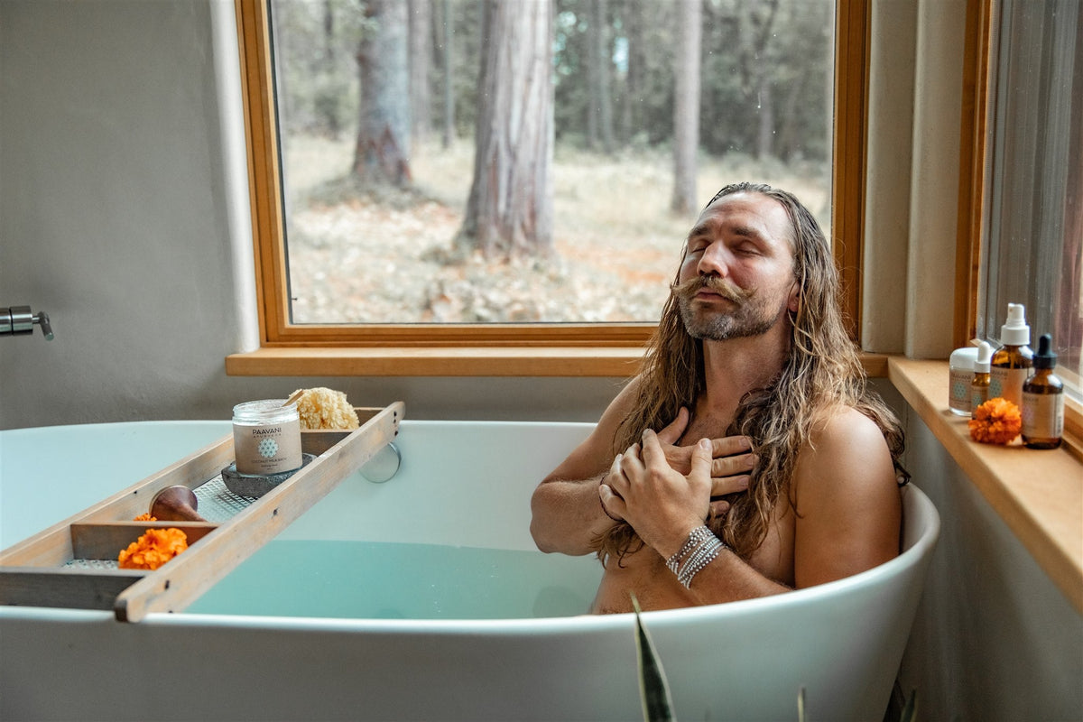 DIY Hand Sanitizer | The Ayurvedic Lifestyle | PAAVANI Ayurveda